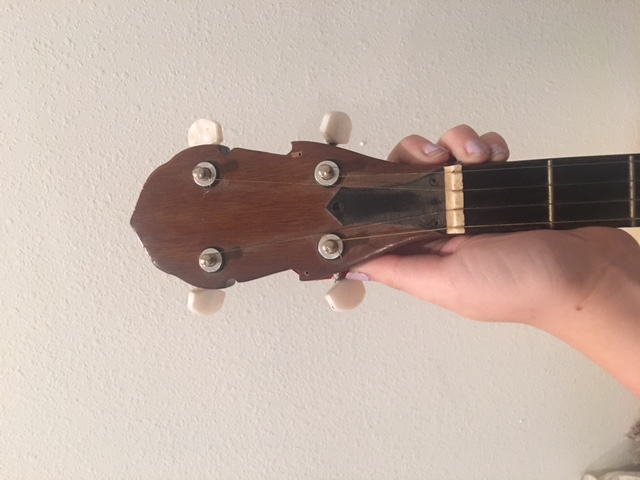 Need help identifying Kay banjo year, model & value - Discussion Forums ...