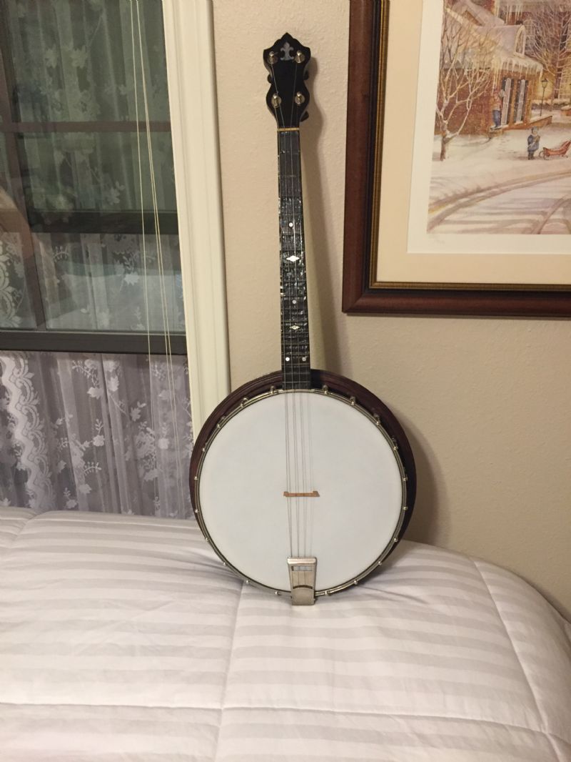 Can anyone identify this banjo - Discussion Forums - Banjo Hangout