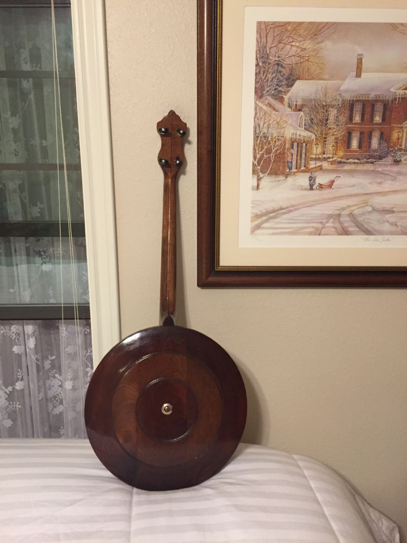 Can anyone identify this banjo - Discussion Forums - Banjo Hangout