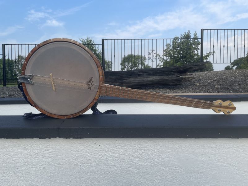 Acoustic bass guitar vamping? - Discussion Forums - Banjo Hangout