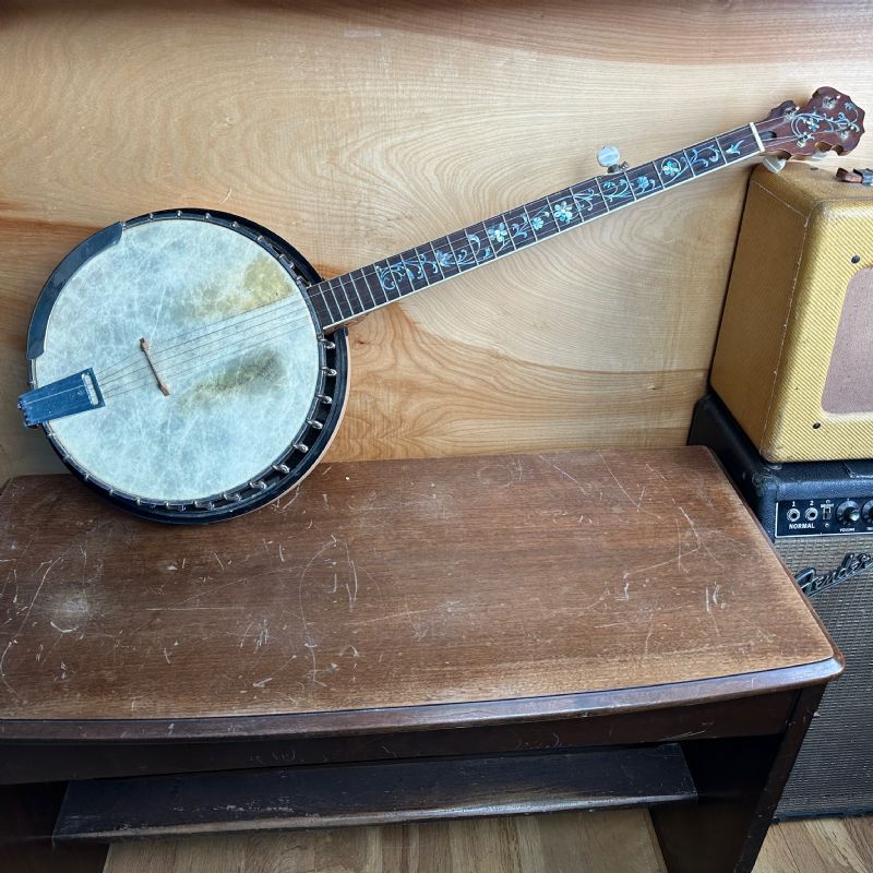 ID help on Banjos - Discussion Forums - Banjo Hangout