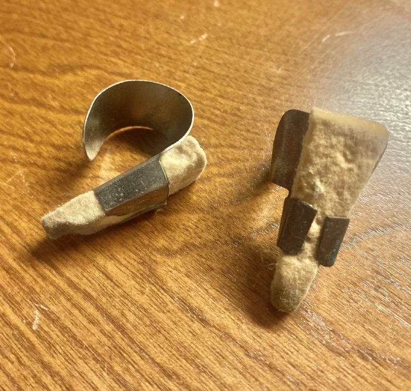 "S. S. Stewart Patent Banjo Thimbles" on ebay are not what they claim ...