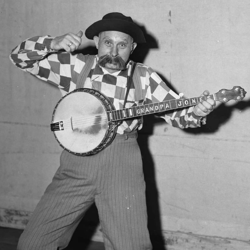 What kind of banjo did Stringbean and Grandpa Jones play? - Discussion ...