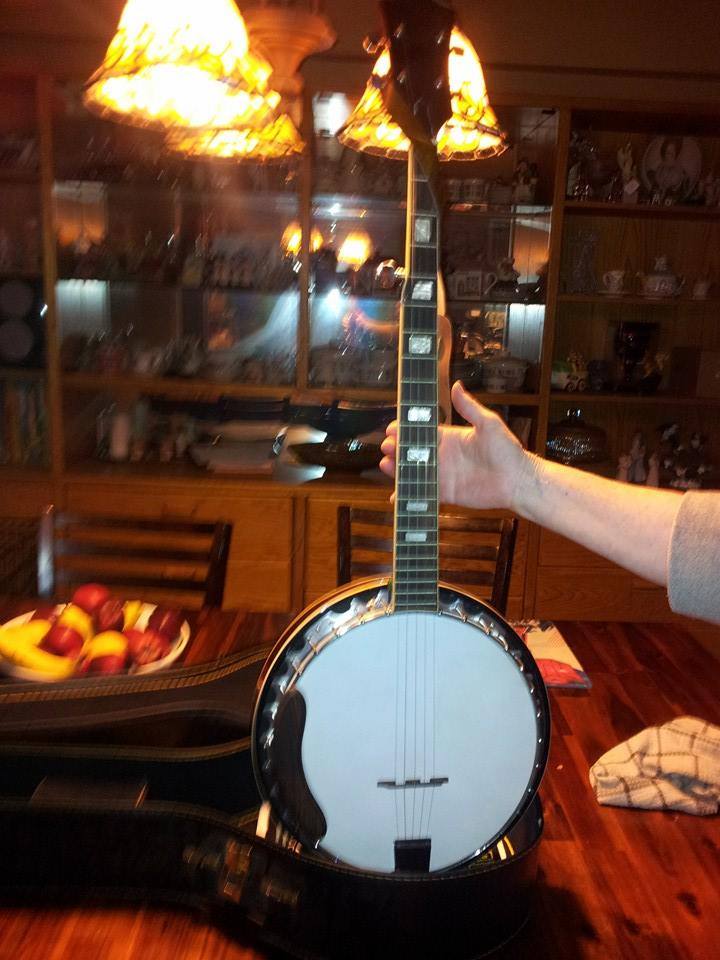 Anderson B 340 R Mystery - Discussion Forums - Banjo Hangout