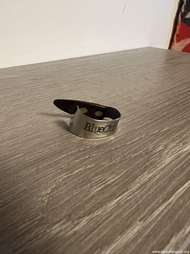 SOLD Blue Chip Thumb Pick 1-L SOLD - Banjo Hangout