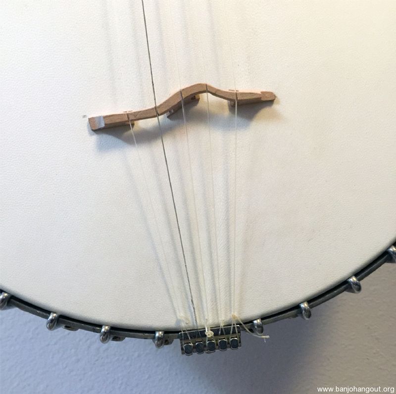 38 bracket spun-over rim banjo, Lyon & Healy peghead shape, like new ...