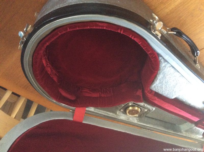 SOLD: Mark Leaf Case - Banjo Hangout