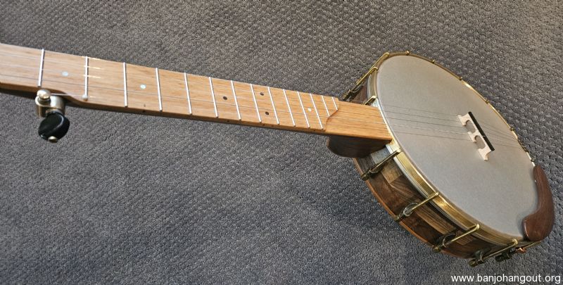 Stone Banjo Co 24198X - Tigerwood fretboard, 12-inch Walnut rim, Walnut ...