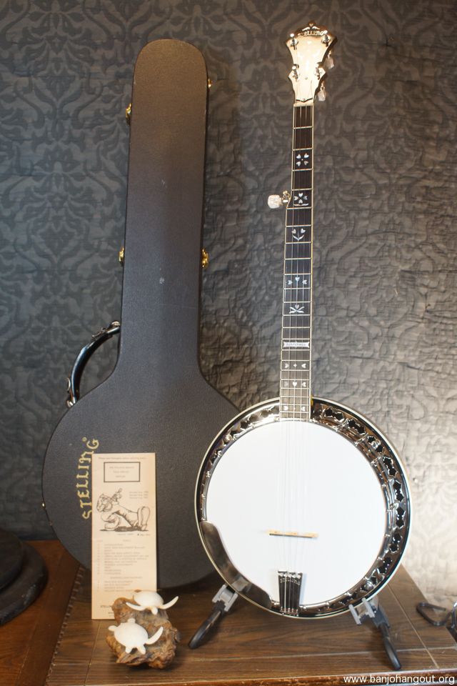 1983 Stelling Sunflower 5 string Banjo with Original Stelling Hardshell ...