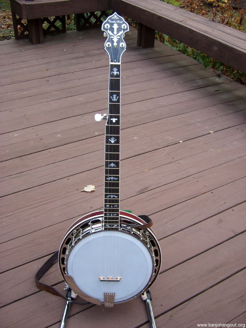 SALE Pending : Turtle Hill Archtop Woody Banjo w/Radiused Board - Used ...
