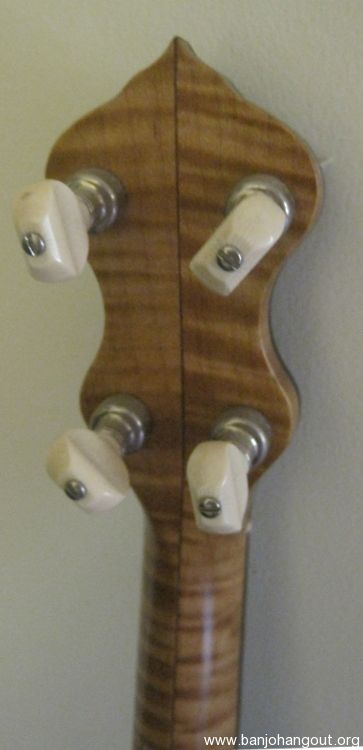 Gaudy Amos Igatur: a 1998 Ramsey "Fancy" Fretless Maple Special - Used ...