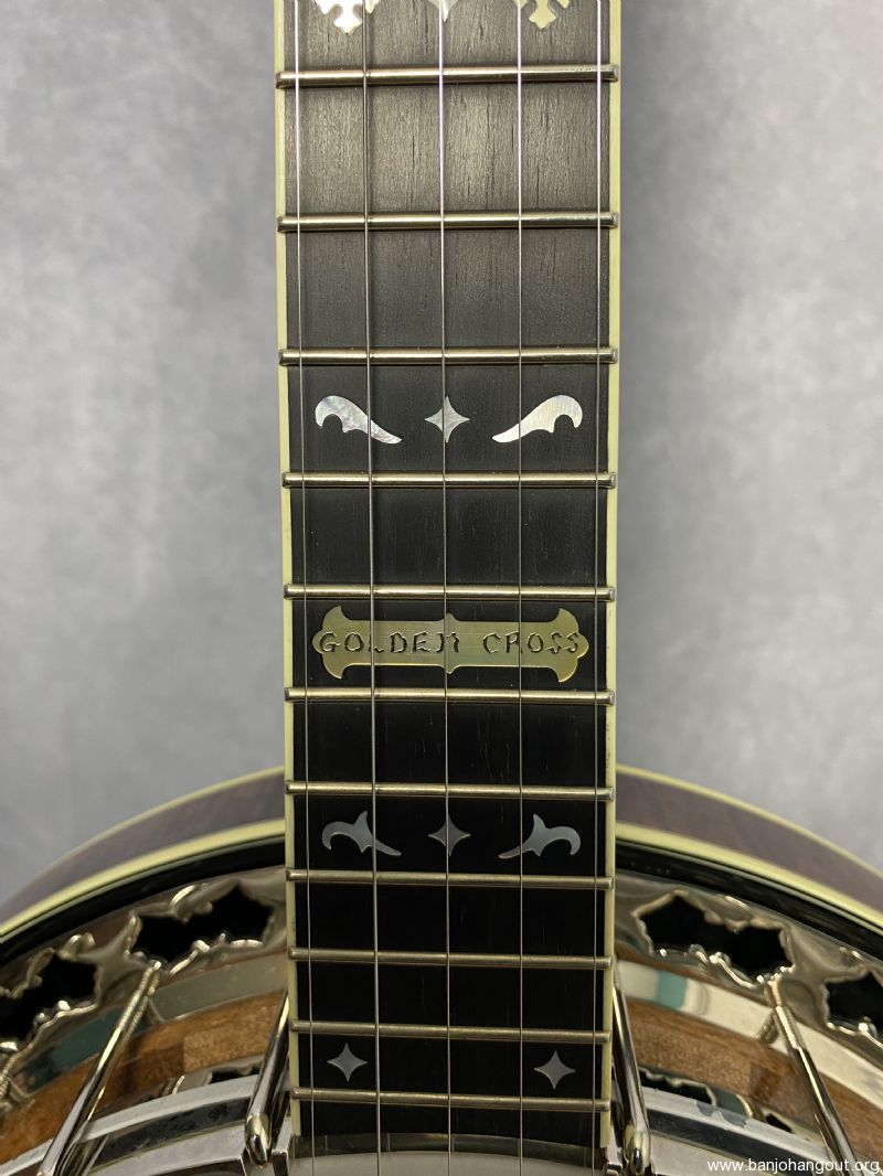 Stelling Golden Cross Curly Maple banjo with Tony Pass rim - Used Banjo ...