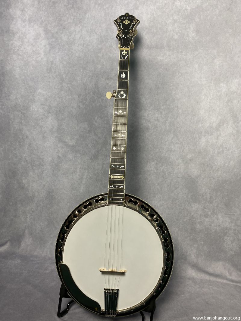 Stelling Golden Cross Curly Maple banjo with Tony Pass rim - Used Banjo ...