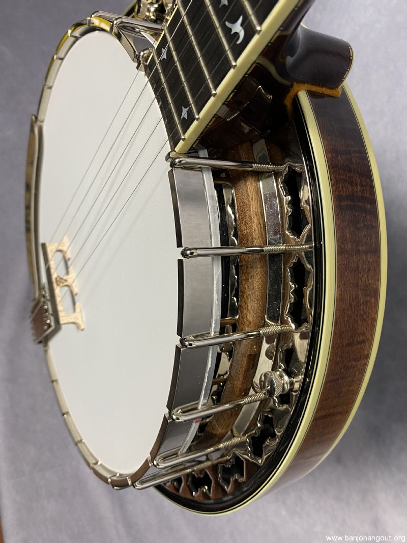 Stelling Golden Cross Curly Maple banjo with Tony Pass rim - Used Banjo ...
