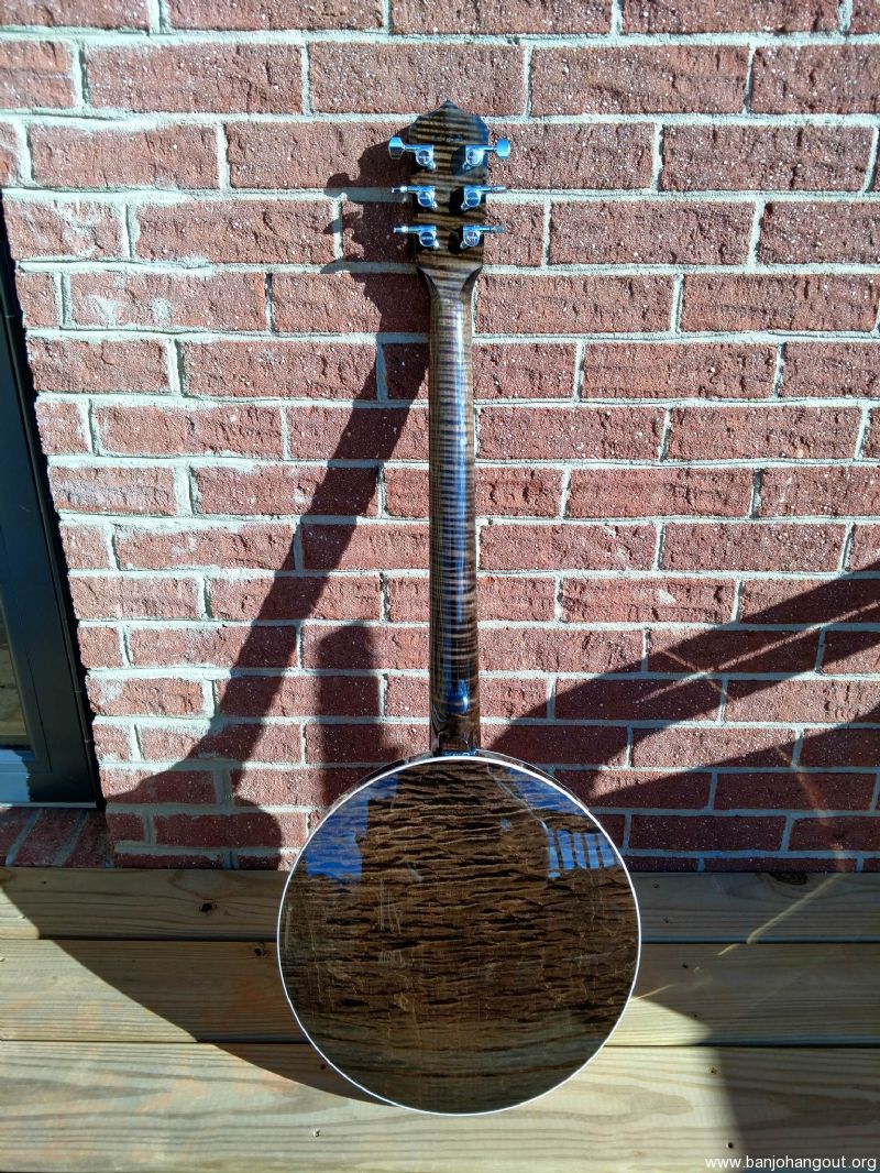 Custom Deering 6 String - Used Banjo For Sale at BanjoBuyer.com