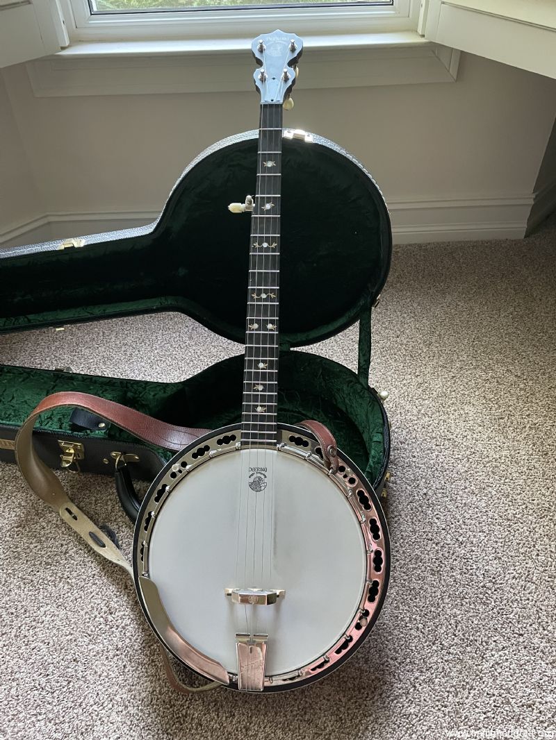 SOLD: Deering Sierra - Banjo Hangout