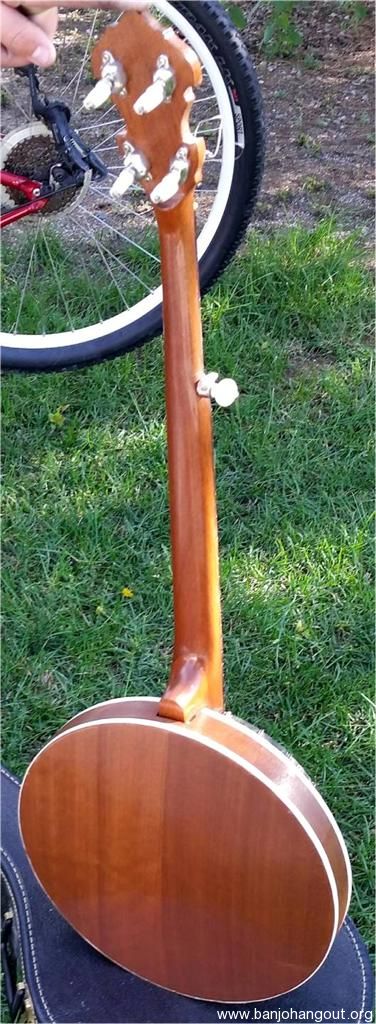 **SALE PENDING**Saga Kit 5 String Arch Top Resonator Banjo and Case ...