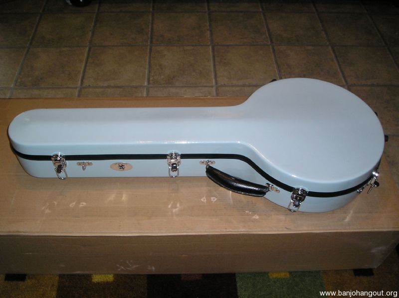 SOLD: NEW Guardian "Professional" Fiberglass Banjo Case - Banjo Hangout