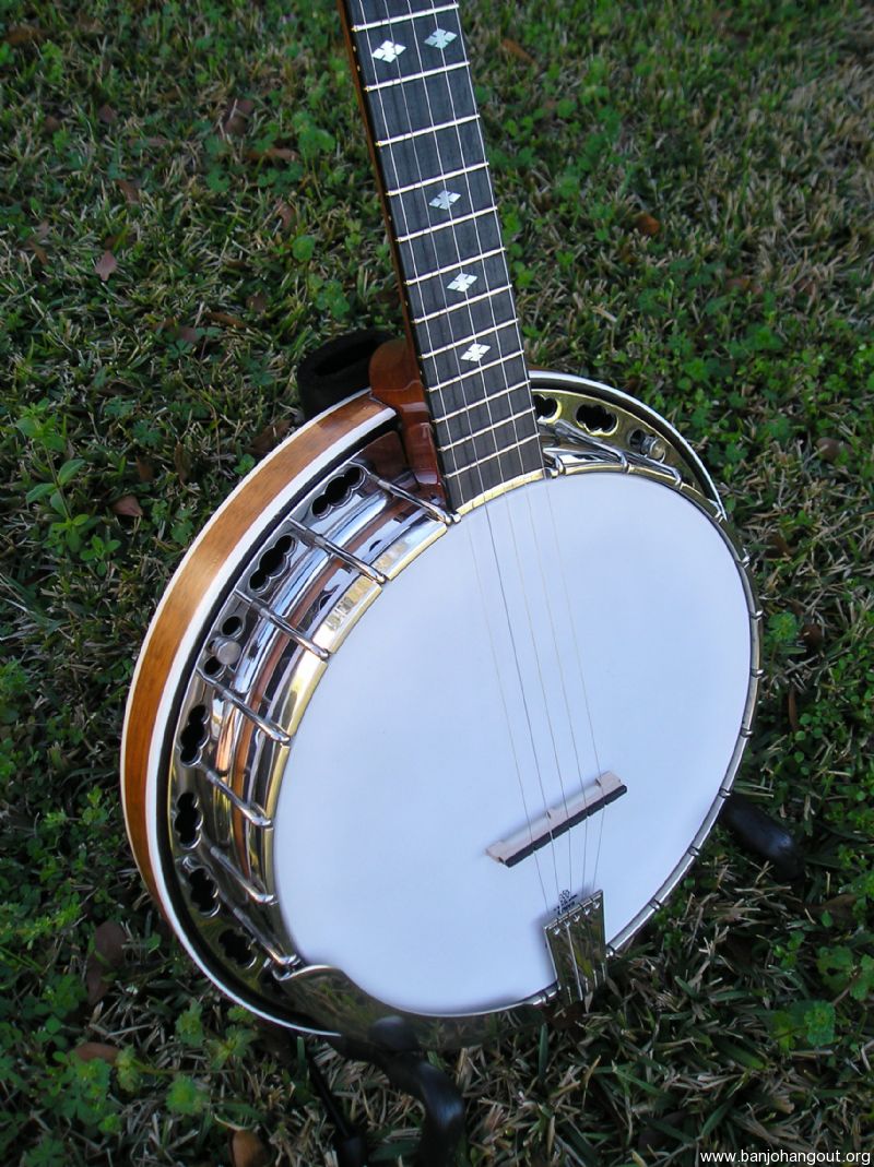 Deering Deluxe - Used Banjo For Sale at BanjoBuyer.com