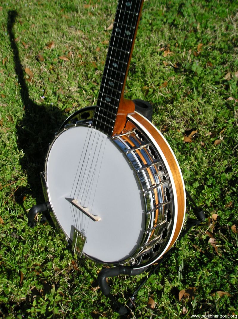 Deering Deluxe - Used Banjo For Sale at BanjoBuyer.com