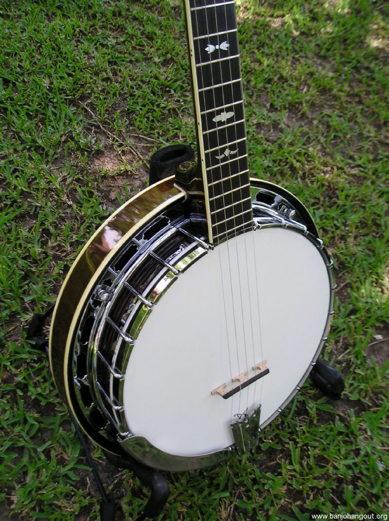 Vintage Fender Leo - Made in Japan - Used Banjo For Sale at BanjoBuyer.com