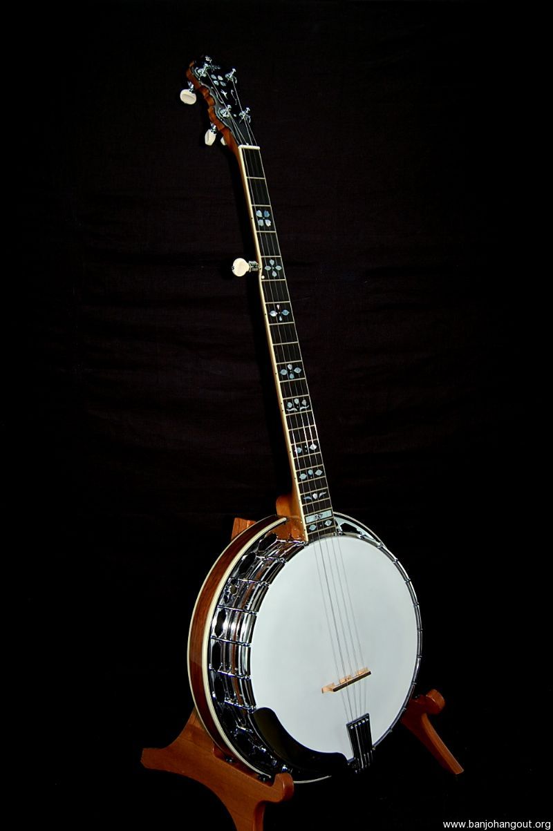 Used Hopkins Walnut Deluxe - Used Banjo For Sale at BanjoBuyer.com