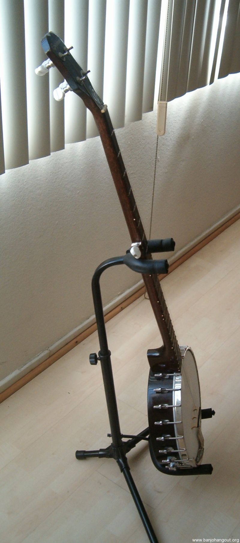 1965 Epiphone Long Neck + HSC - Used Banjo For Sale at BanjoBuyer.com