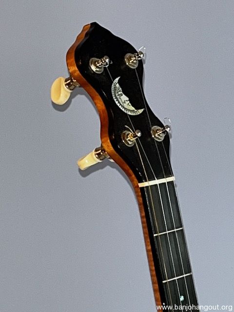 Beautiful Curly Maple Ramsey banjo, 12" head, 25.75" scale, Rosewood ...