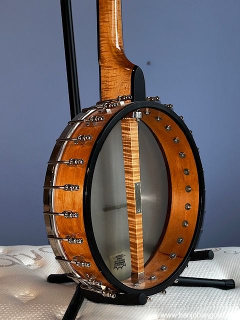 Beautiful Curly Maple Ramsey banjo, 12" head, 25.75" scale, Rosewood ...