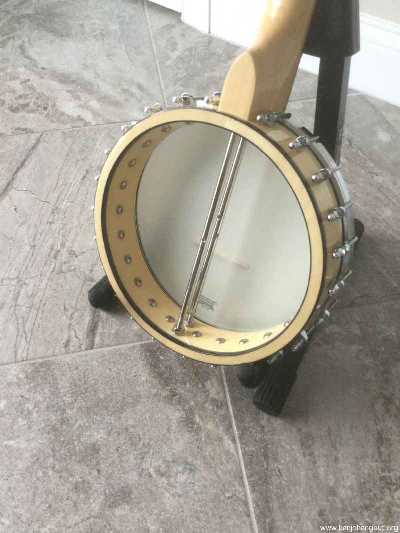 Gold Tone MM-150 White Lady Maple Banjo & Gold Tone HPD Heavy Duty Gig ...