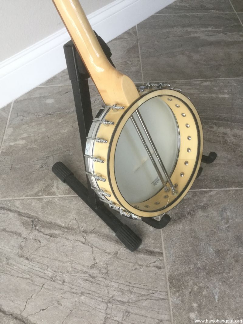 Gold Tone MM-150 White Lady Maple Banjo & Gold Tone HPD Heavy Duty Gig ...