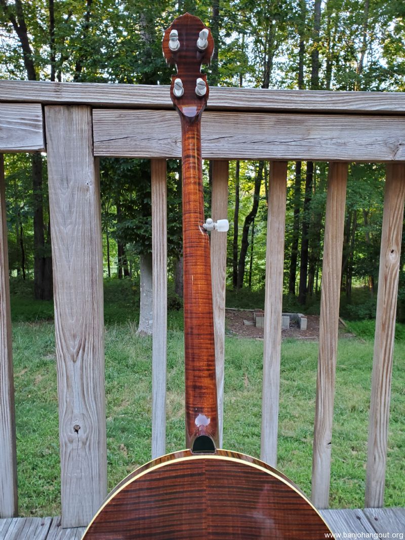 1989 Gibson-Flatiron Sweetgrass Curly Maple Banjo - Used Banjo For Sale ...