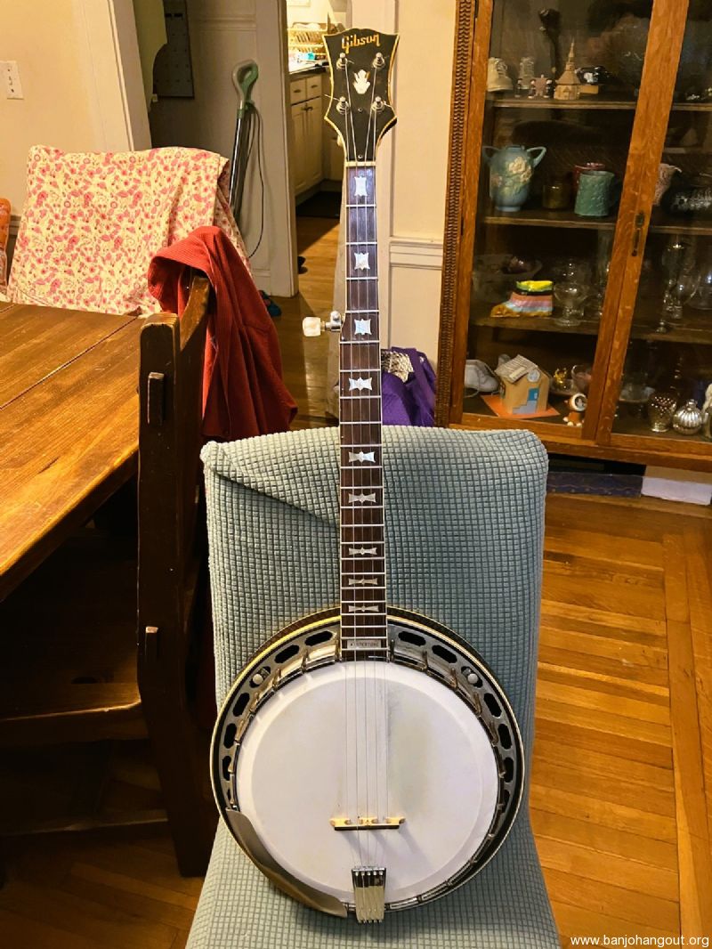 SOLD: 1961 Gibson Bowtie Archtop - Banjo Hangout