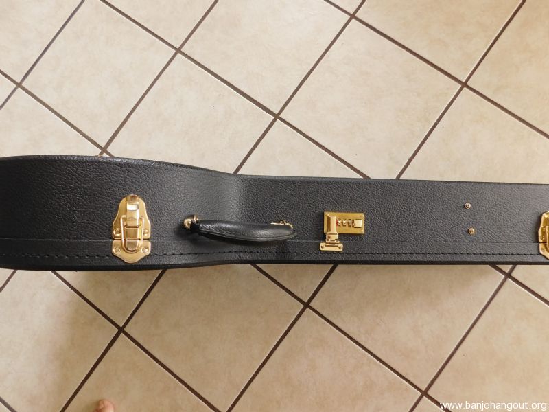 SOLD: "The Gibson" banjo case - Banjo Hangout