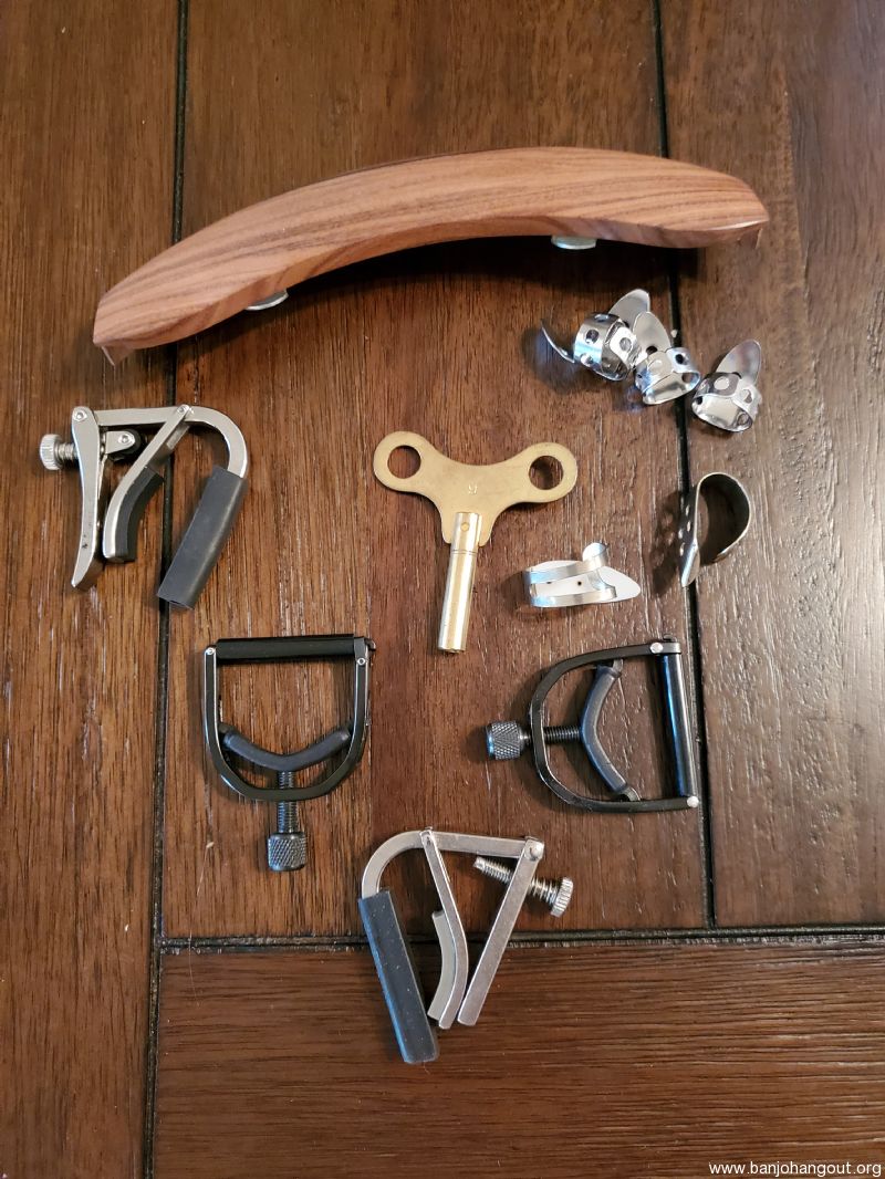 SOLD: Accessories Lot - Banjo Hangout