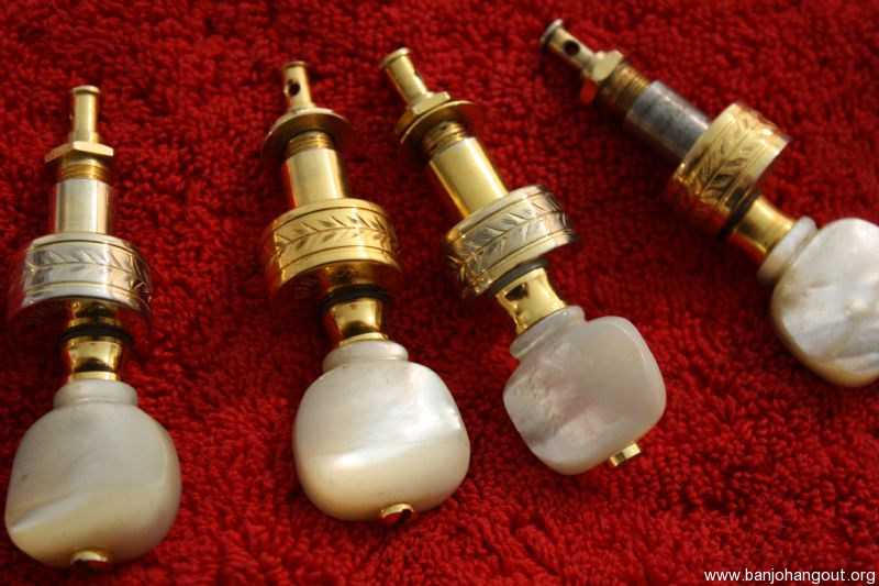 SOLD: Set of Gibson Gold/engraved Tuners w/MOP Buttons - Banjo Hangout