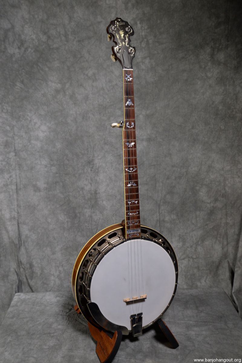 Yates RS33 - Walnut 2012 - Used Banjo For Sale at BanjoBuyer.com