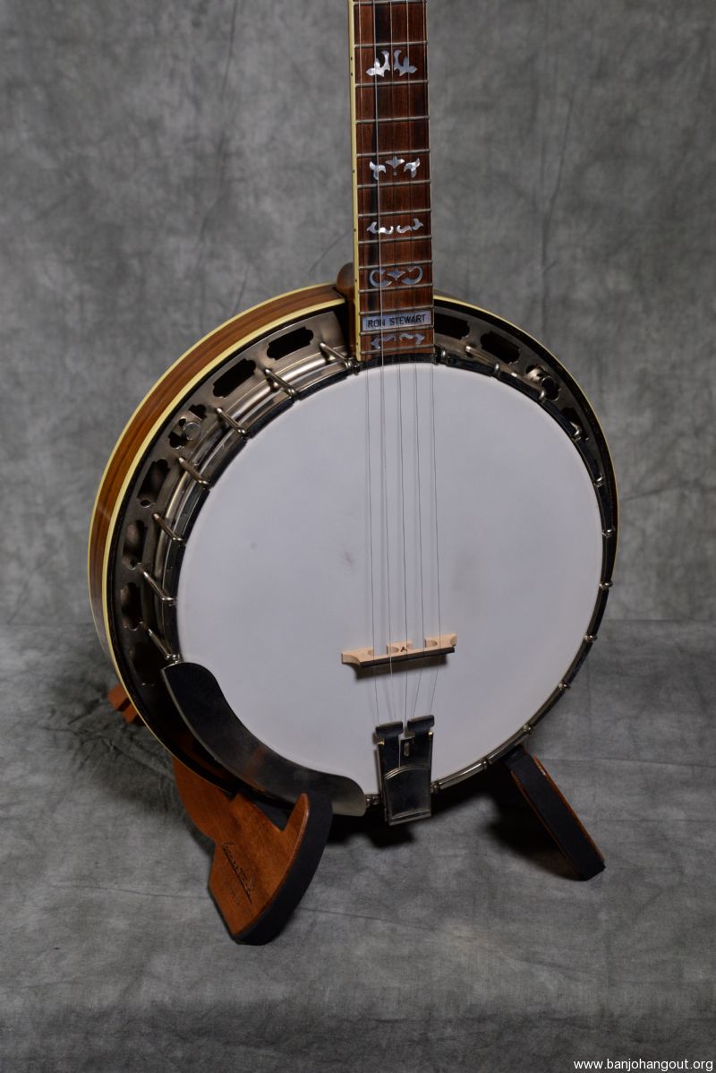 Yates RS33 - Walnut 2012 - Used Banjo For Sale at BanjoBuyer.com