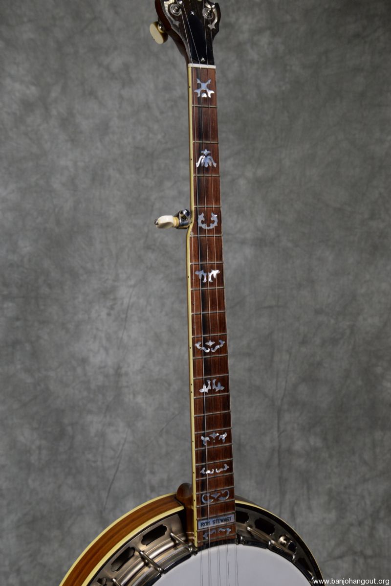 Yates RS33 - Walnut 2012 - Used Banjo For Sale at BanjoBuyer.com