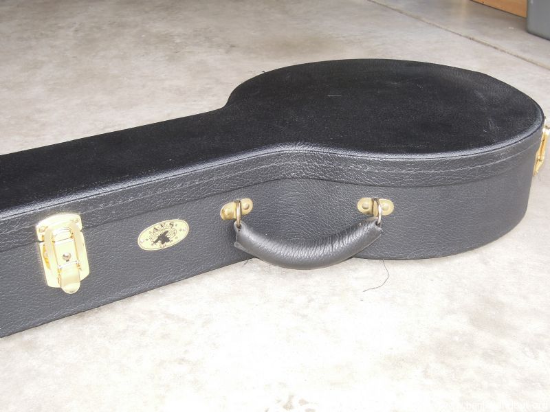 SOLD: TKL American Vintage Series Banjo Case Archtop Design - Banjo Hangout