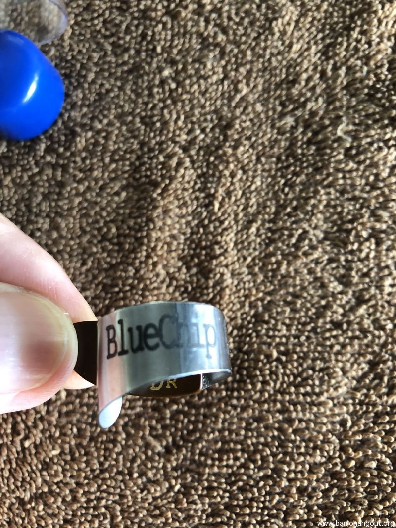 SOLD: Blue Chip JD-Lrg. Thumb Pick - Banjo Hangout