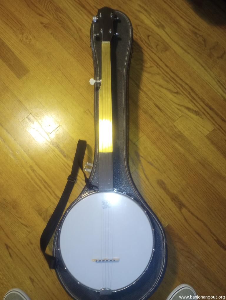 (PENDING) Harmony Banjo with Brass Plate - Used Banjo For Sale at ...