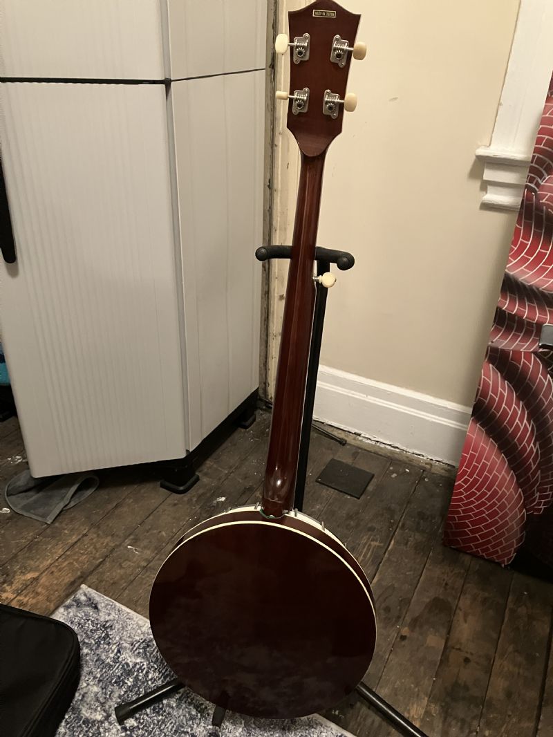 Unbranded Made in Japan banjo - Discussion Forums - Banjo Hangout