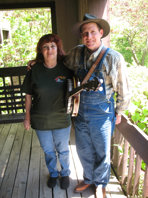 Leroy Troy with my wife Vivien - frettinphil's Photos - Banjo Hangout