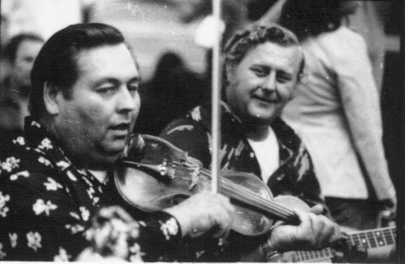 Chubby Anthony & Ronnie Pert 1978 - fgodbey's Photos - Banjo Hangout