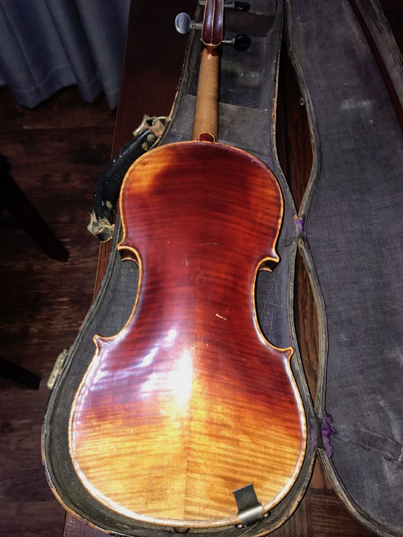 What is this old fiddle worth? - Discussion Forums - Fiddle Hangout