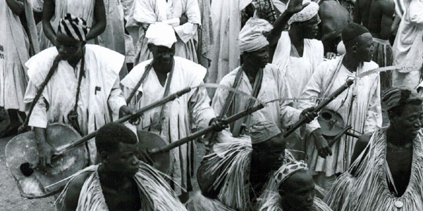 Gwari kaburu lutes & goje fiddle. Nigeria, c.1960 - shlomo58's Photos ...