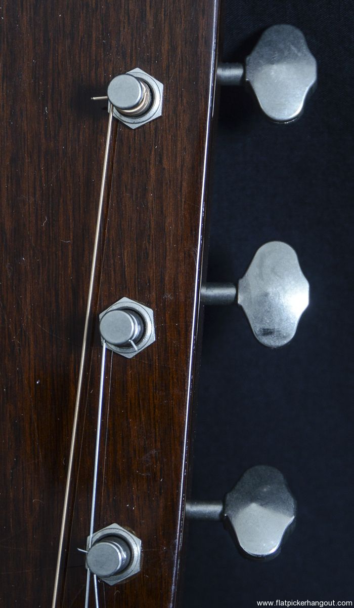 SOLD: Pre-War D2018 - Flatpicker Hangout